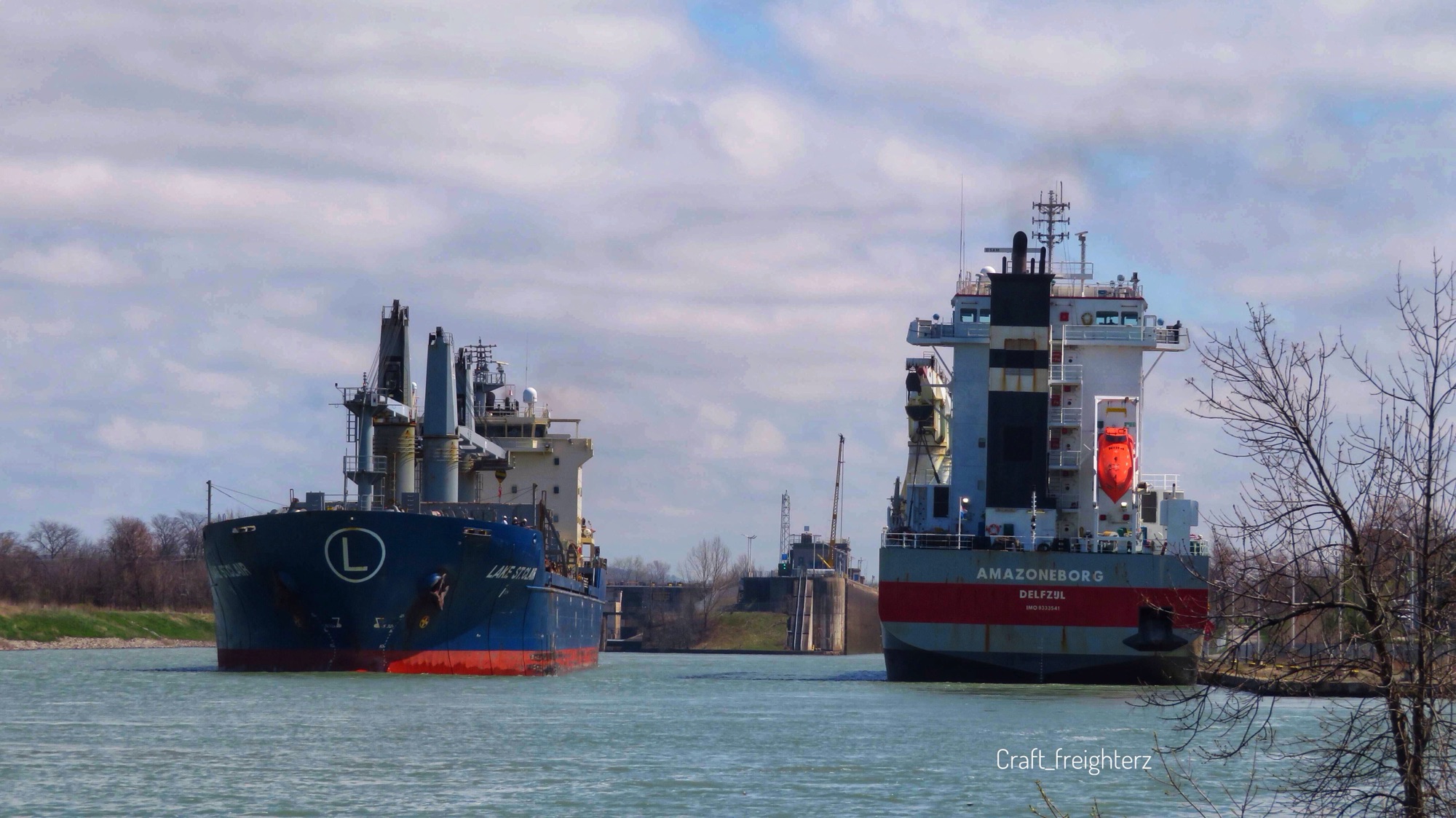 The ship Lake St Clair meeting the ship Amazoneborg – Craft_Freighterz